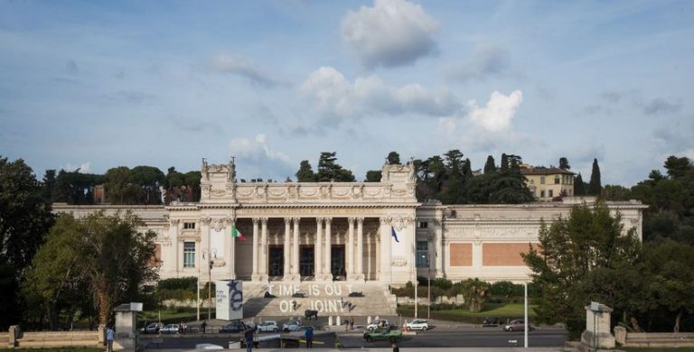 Стипендии для иностранных студентов от Rome International School в 2018